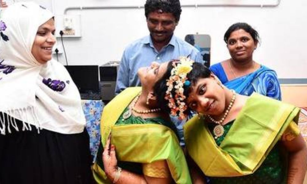 మాకు ఎవరి సాయం వద్దు: వీణావాణి | Conjoined Twins Veena Vani explains ...