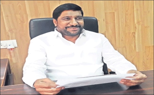 టీడీపీ వీడటంపై స్పందించిన మాజీ ఎమ్మెల్యే | Banaganapalle ex mla bc ...