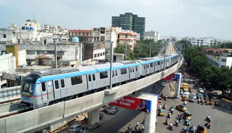 హైదరాబాద్ లో‌ మెట్రో రైల్ సేవలు ప్రారంభం.. ఈ రూట్ లోనే.. | hyderabad ...