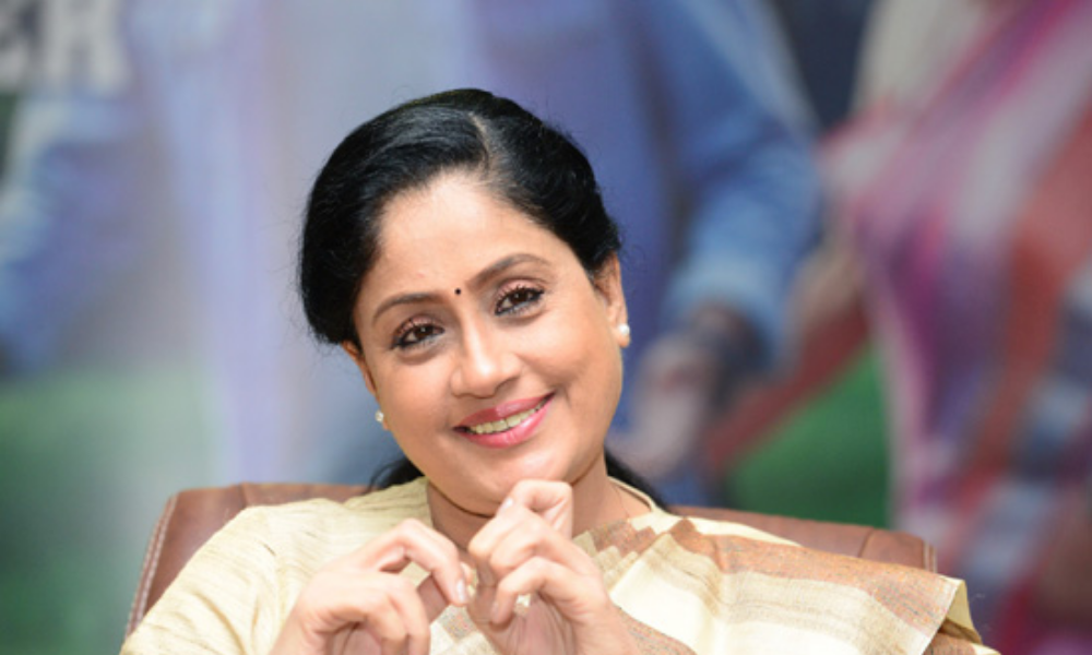 విజయశాంతి కాంగ్రెస్‎లోనే కొనసాగుతారు : కుసుమ కుమార్ | Congress Working ...