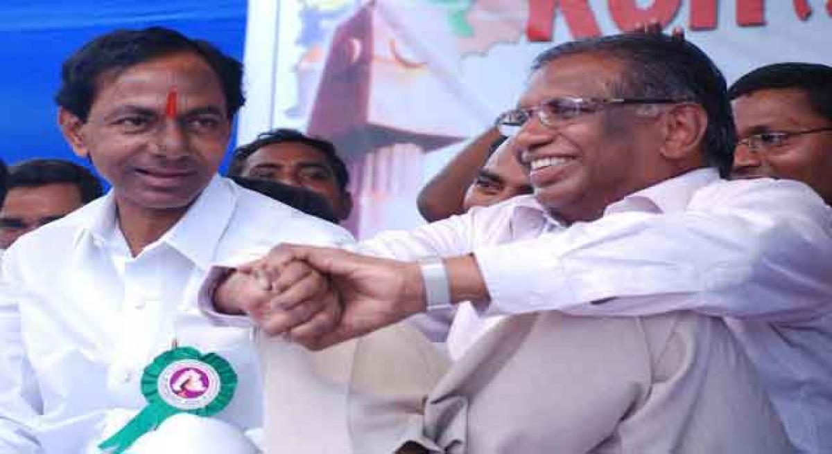 Prof. Jayashankar: ప్రొఫెసర్ జయశంకర్‌కు ఘన నివాళి- సీఎం కేసీఆర్ | CM ...