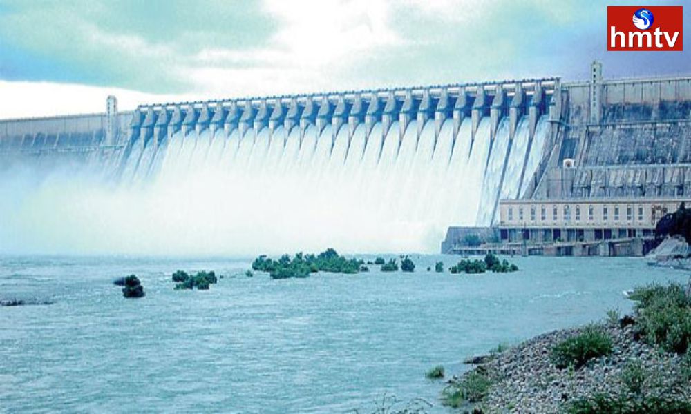 నాగార్జునసాగర్‌ ప్రాజెక్ట్‌కు భారీగా వరద | Huge Water Flow to Nagarjuna Sagar