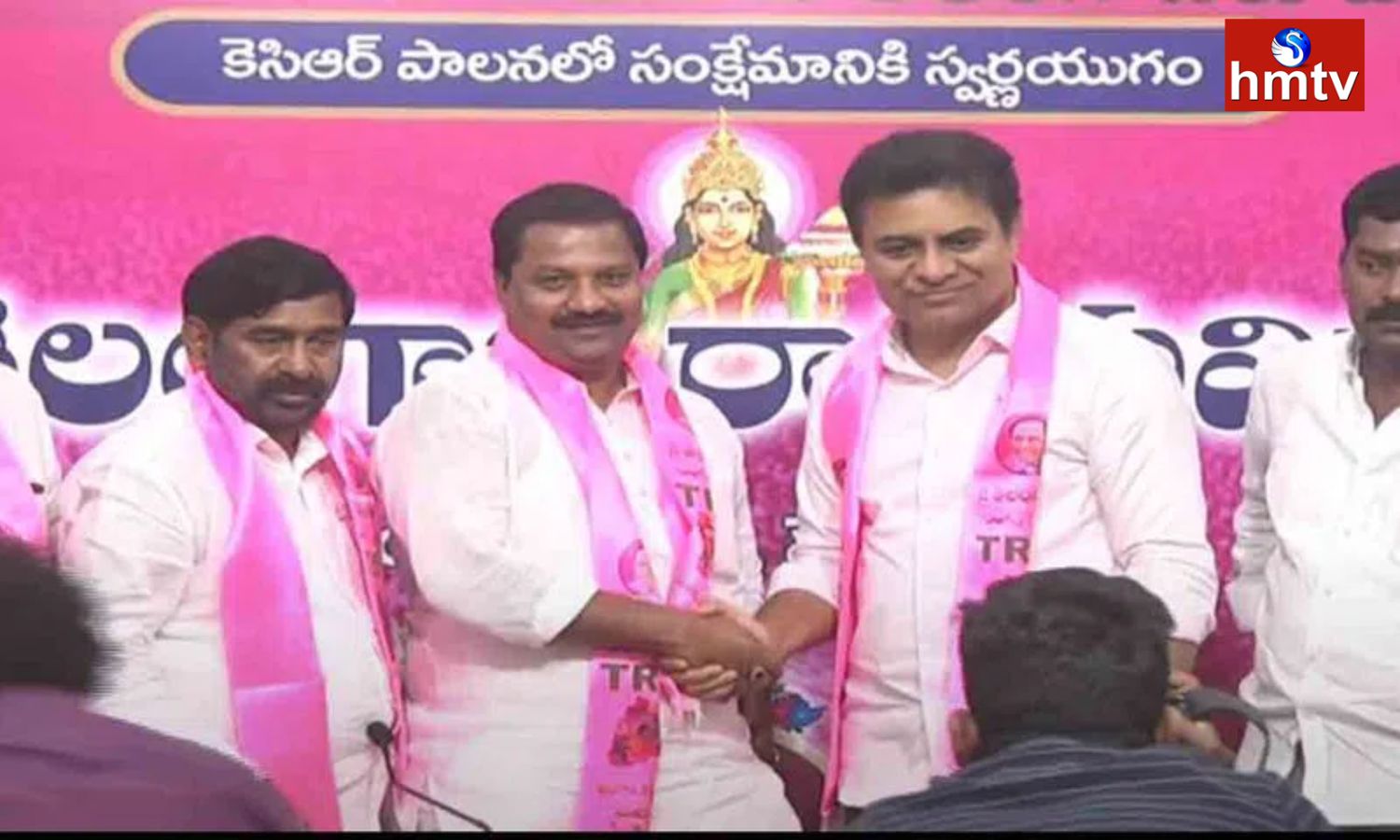 టీఆర్ఎస్‌లో చేరిన మాజీ ఎమ్మెల్యే భిక్షమయ్య గౌడ్ | Ex MLA Budida Bikshamaiah Goud joins TRS | TS News
