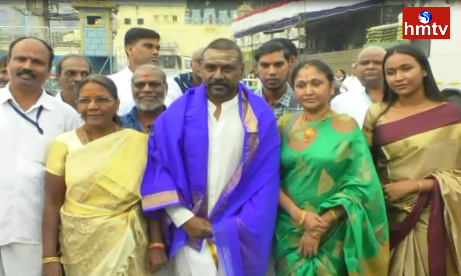 తిరుమల శ్రీవారిని దర్శించుకున్న దర్శకుడు రాఘవ లారెన్స్ | Raghava ...