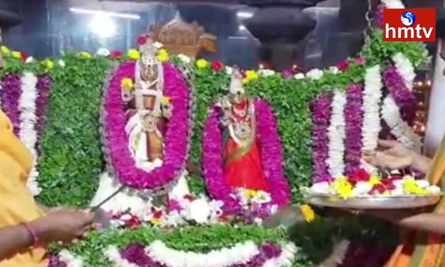 Srisailam: శ్రీశైలంలో వైభవంగా సహస్ర దీపాలంకరణ సేవ | Sahasra ...