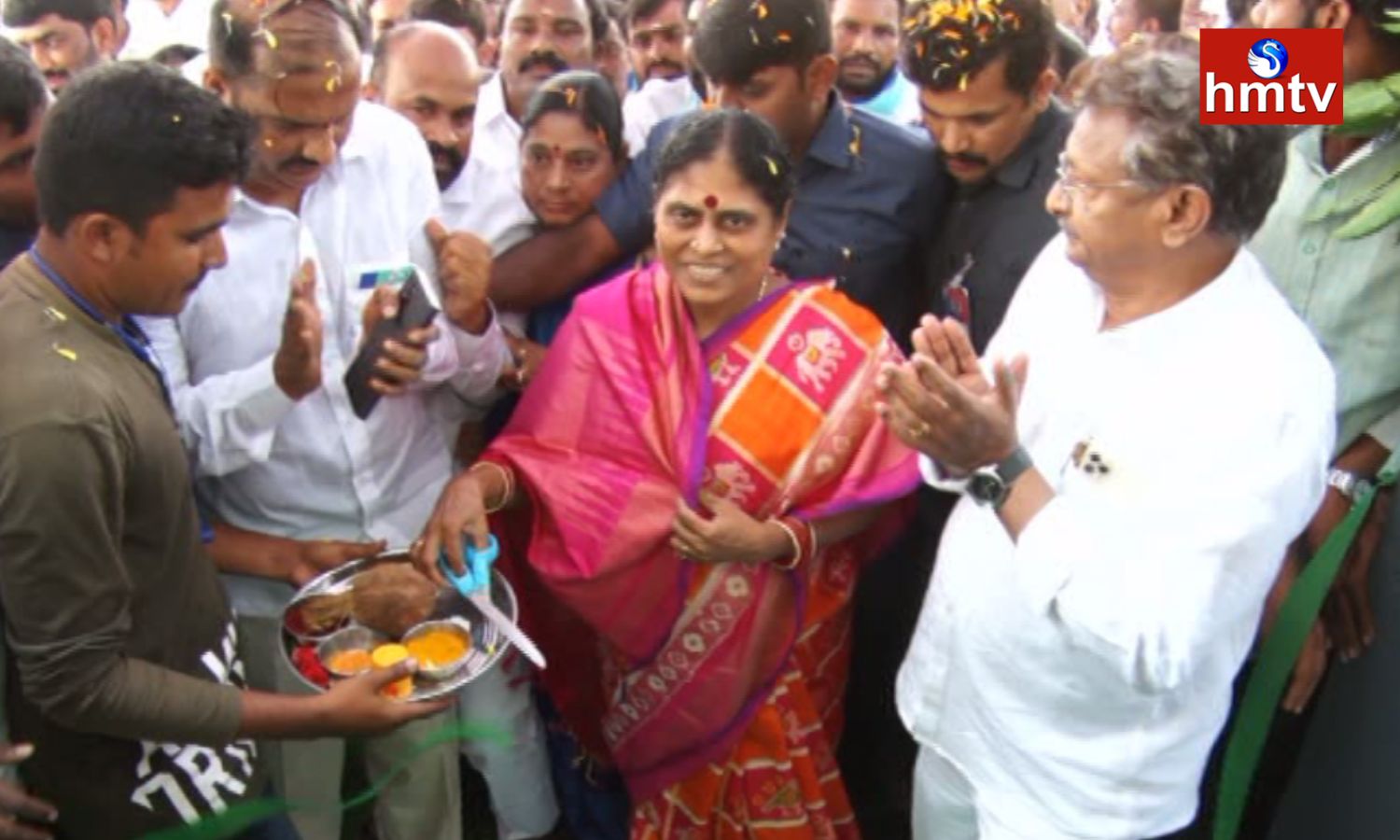 YS Vijayamma: ఖమ్మంలో వైఎస్సార్ టీపీ కార్యాలయాన్ని ప్రారంభించిన వైఎస్ విజయమ్మ | YS Vijayamma ...