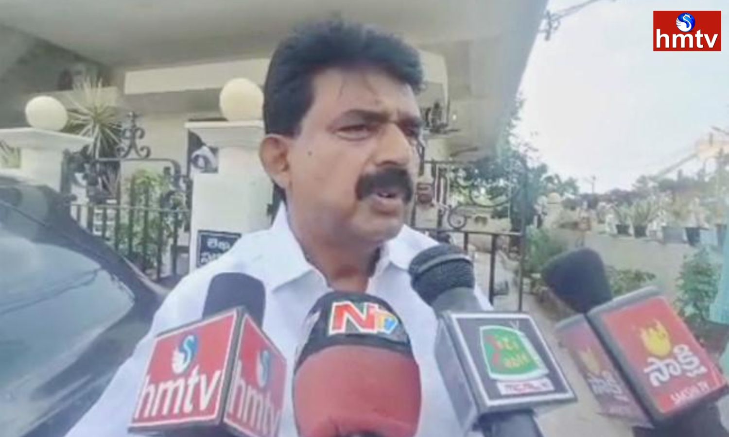 Perni Nani: చెప్పు కాదు పవన్‌.. పార్టీ గుర్తు పోయింది చూస్కో.. | Perni Nani Counter to Pawan Kalyan