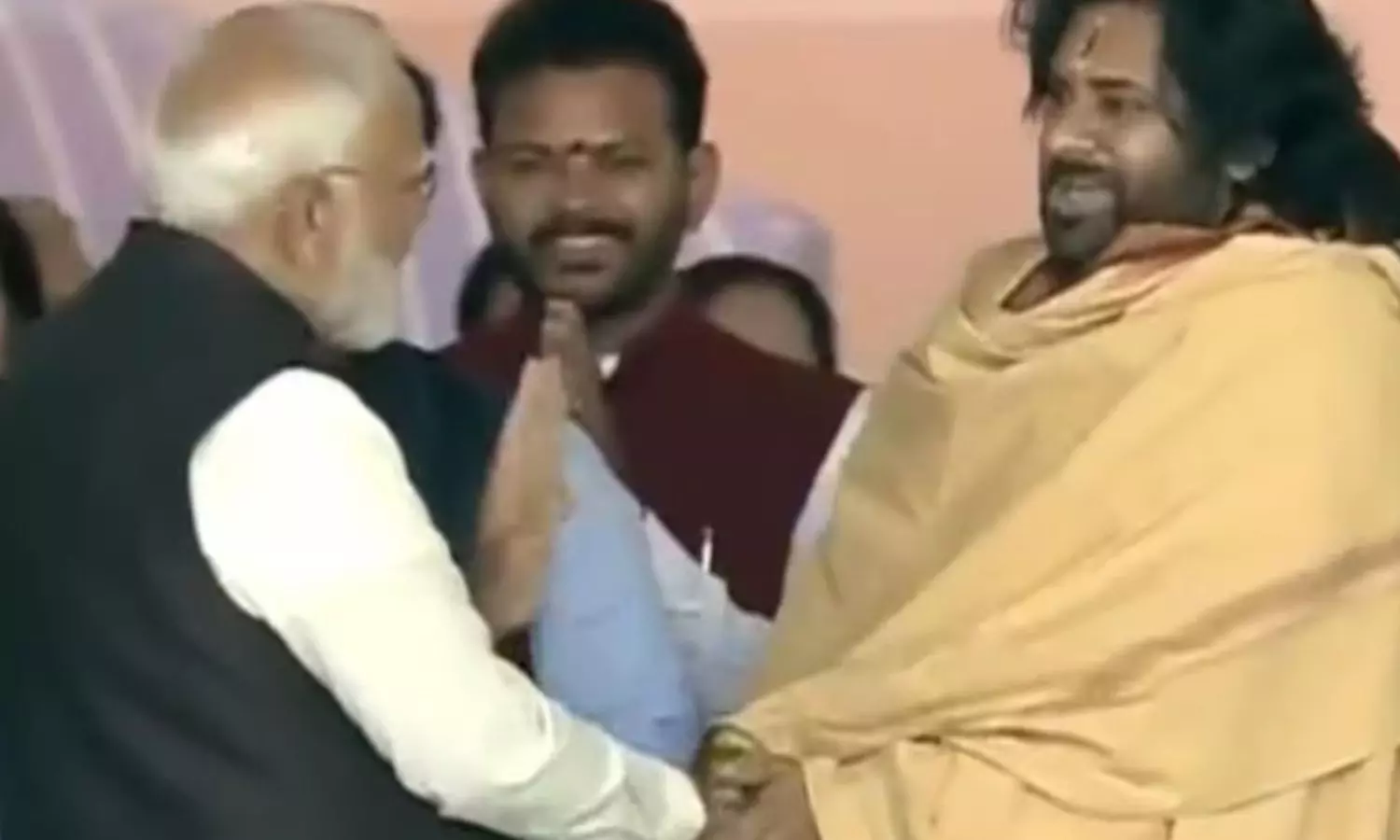 హిమాలయాలకు వెళ్తున్నారా?: పవన్‌ను ప్రశ్నించిన మోదీ | interesting conversation between modi and ...